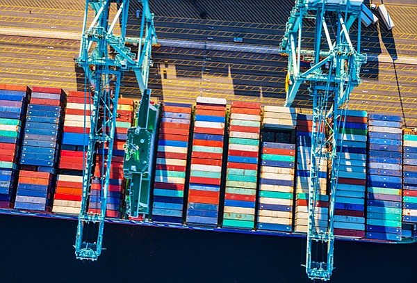 Traffic Congestion at Ports of L.A. and Long Beach at High Levels ...